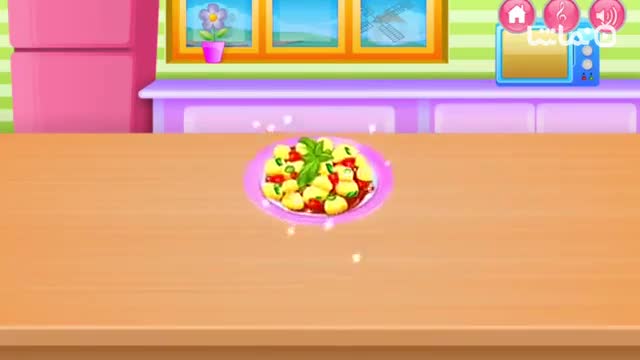 Cooking in the Kitchen - نماشا