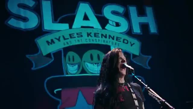 Slash ft Myles Kennedy & The Conspirators - Shadow Life (Living The ...